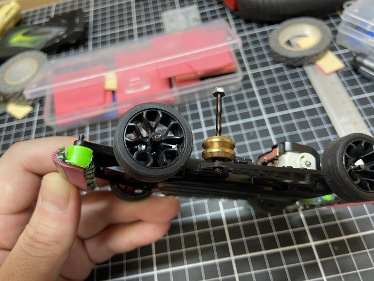 VZシャーシでB-MAXマシンを実際に作ってみよう～B-MAX part4～ - ホビースペース エリア51 ミニ四駆 サーキット MINI ...